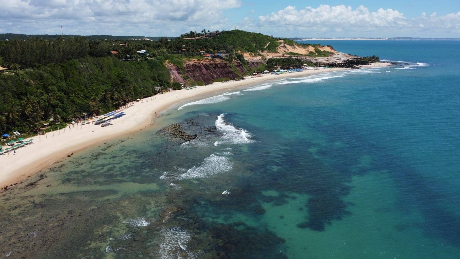 Tem piscina natural em Pipa RN? Praia do centro